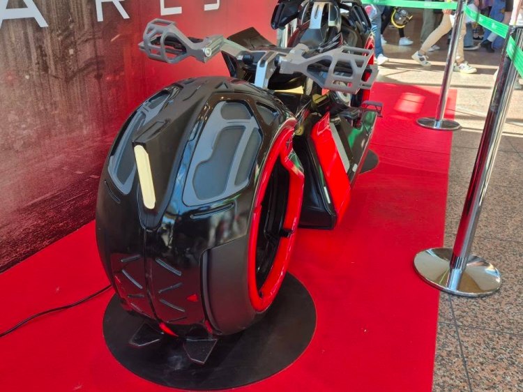 Dublin Comic Con Reveals Tron: Ares Bike – The Time Warriors and Beyond